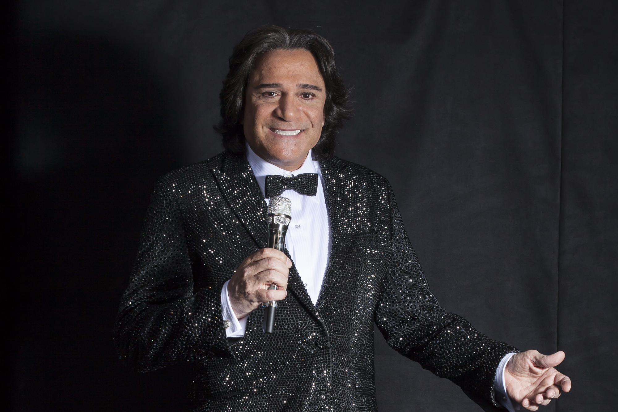 Reinaldo Kherlakian no Paris 6 Burlesque - Cartão de Visita News