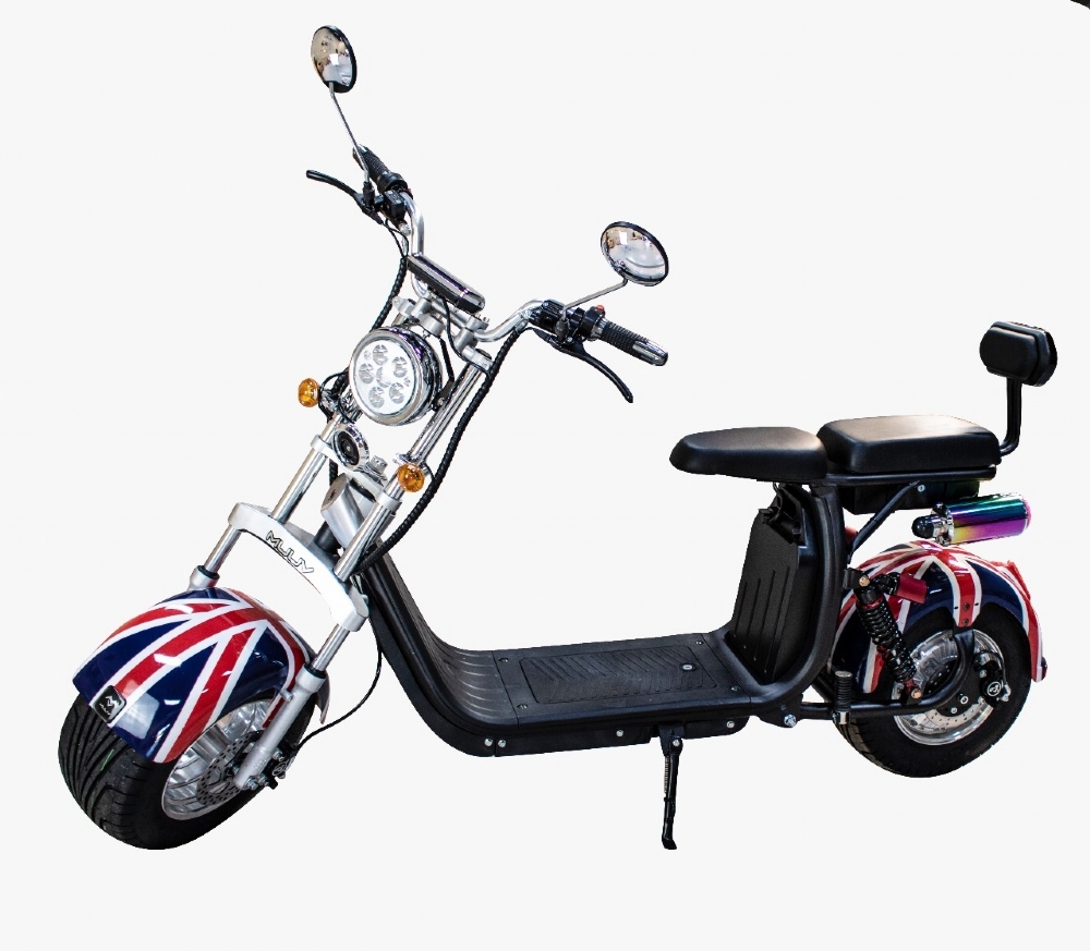 MUUV 100% elétrica, recarregável em tomadas comuns, com até 50 km de ...