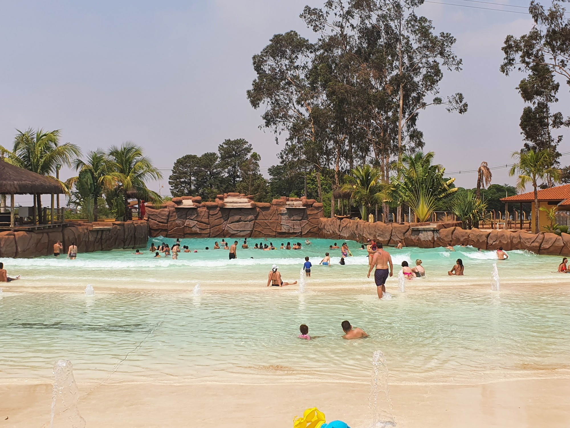 Barretos Country: parque aquático funciona normalmente neste fim de ...