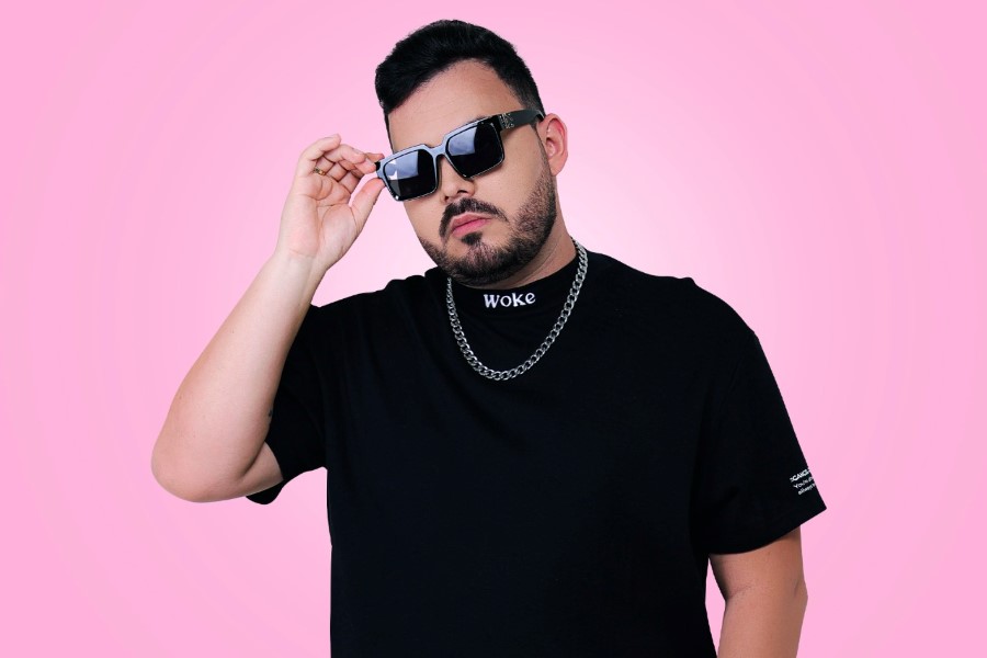 Rick Rastro lança novo single “Tudo Com Elas” em parceria com Mc ...