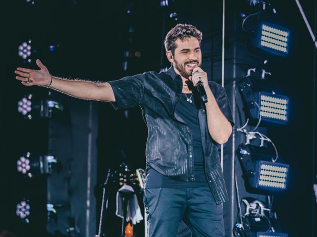 Gustavo Mioto lança terceira parte do DVD de 10 anos com tema de fim do ...