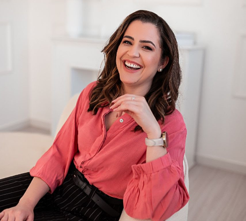 Kelli Pierini assume a gestão de marketing do Fazzenda Park Resort - Cartão de Visita News