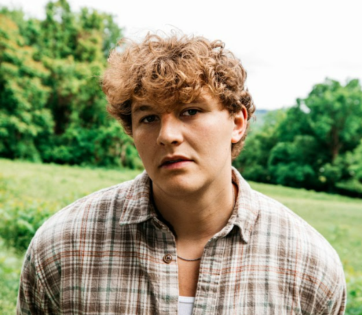 Caleb Hearn lança o enérgico single “Warm Body” - Cartão de Visita News