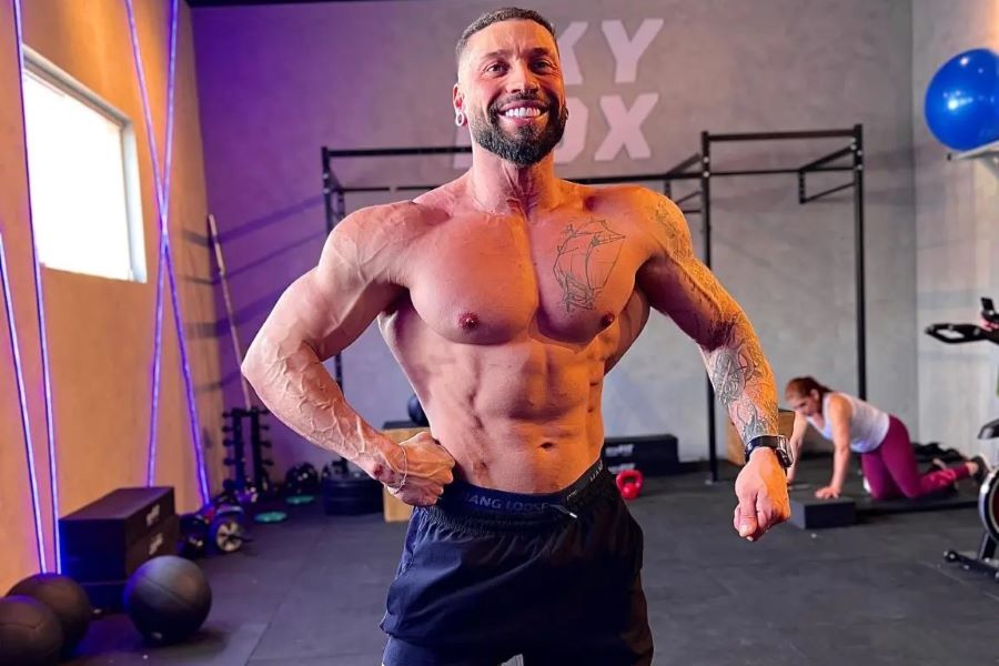 Atleta Jonathan da Silva Abreu se prepara para sua oitava competição de ...