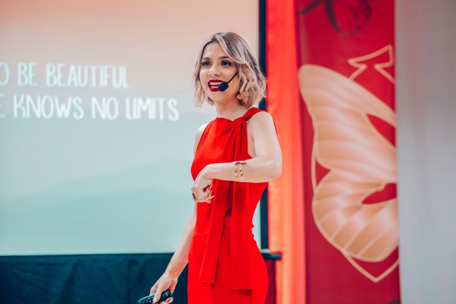 ”Seja Uma Mulher Posicionada e Autêntica: O Método de Fran Sasso para o ...