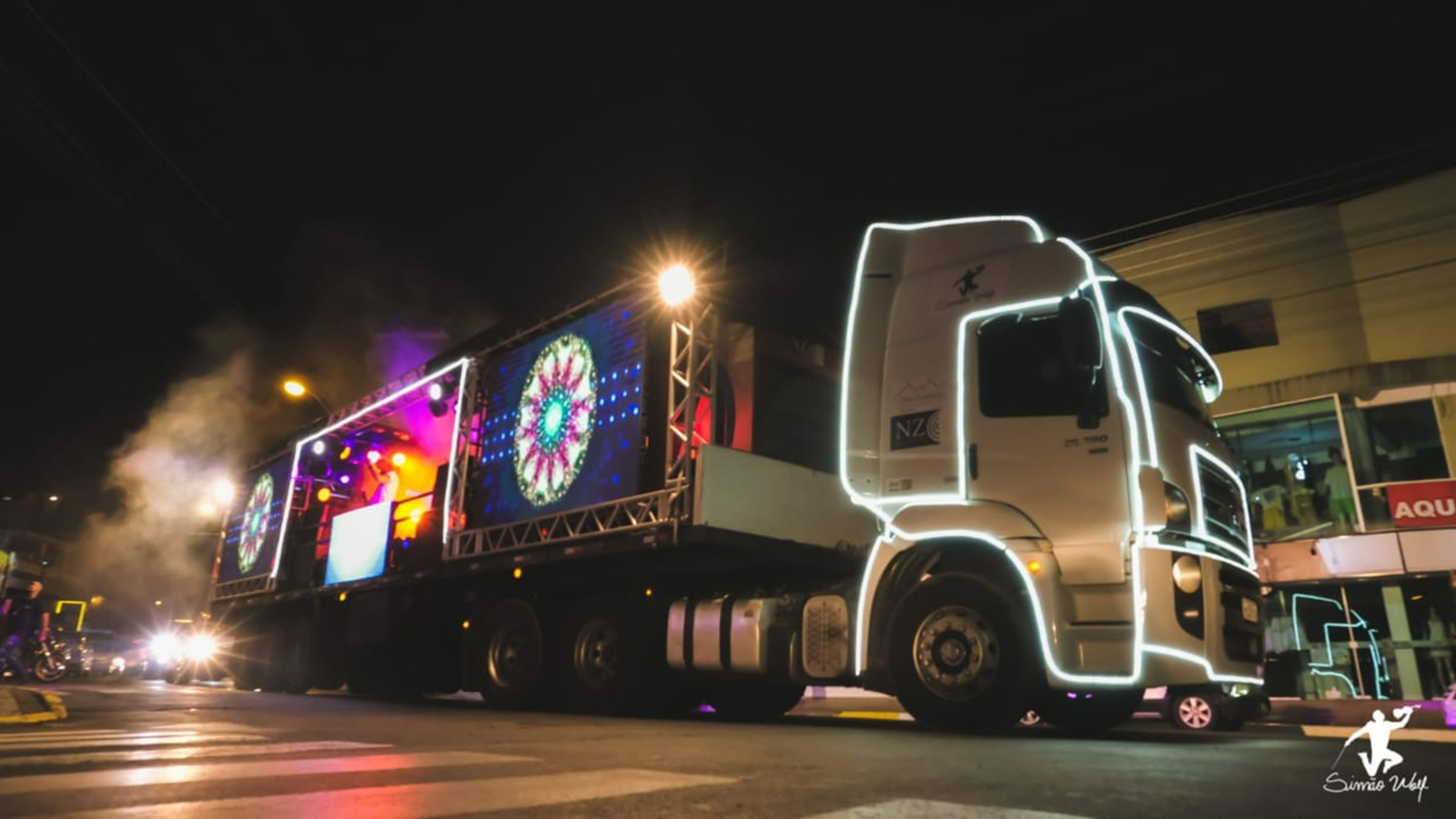 LS Jack é atração da Carreta Palco Móvel em Balneário Camboriú - Cartão ...