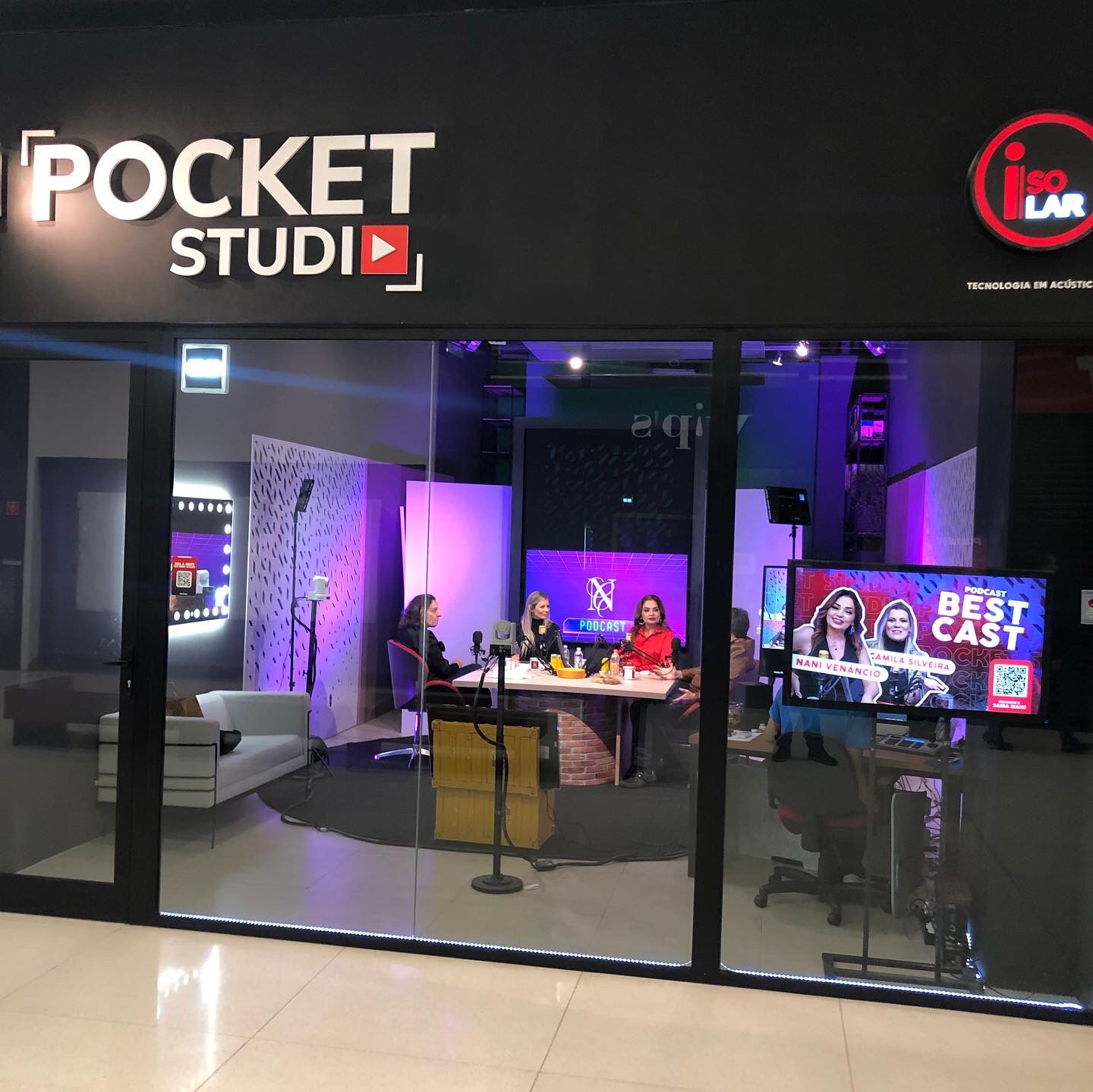 O produtor cenográfico João Luis Borges lança Pocket Studio - Cartão de ...