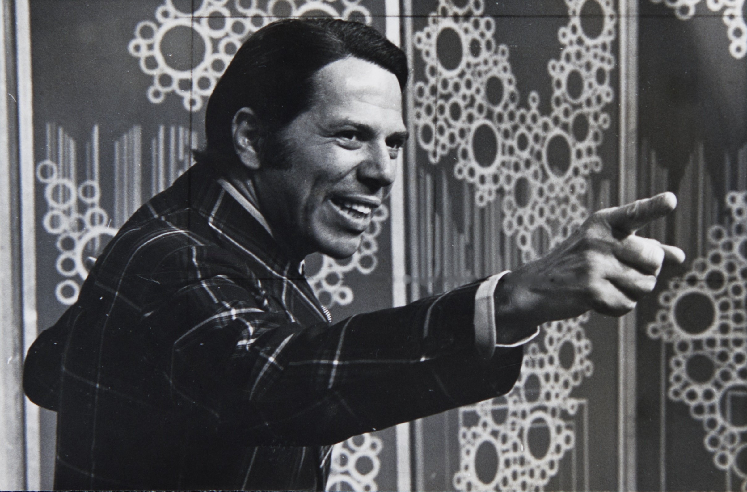 Morre aos 93 anos o apresentador Sílvio Santos, o maior comunicador da ...
